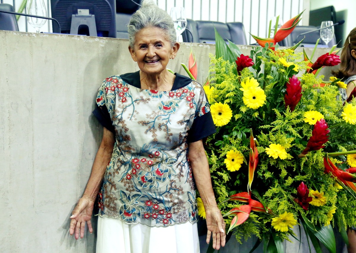 Maria do Socorro, uma das colaboradoras mais antigas da Secitece ...